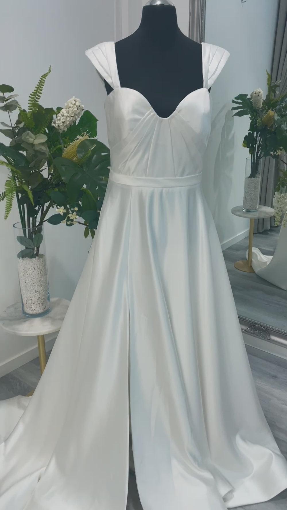 Wedding Dresses & Bridal Gowns in Melbourne | Divine Bridal